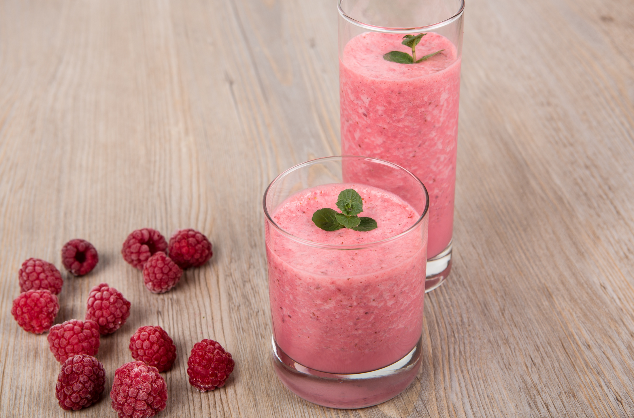 How To Make The Low-Carb Pink Berry Blast | 310 Nutrition